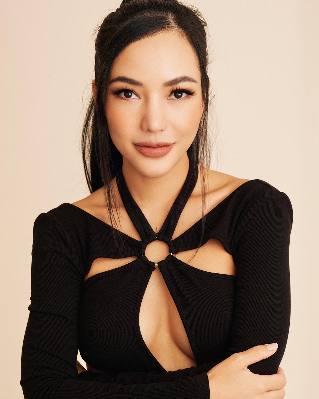 Sara - Blink Model Management